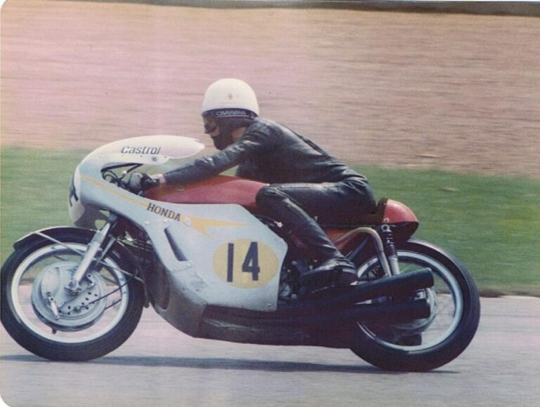 80 Best British Riders | British Motorcycle Racers | Devitt