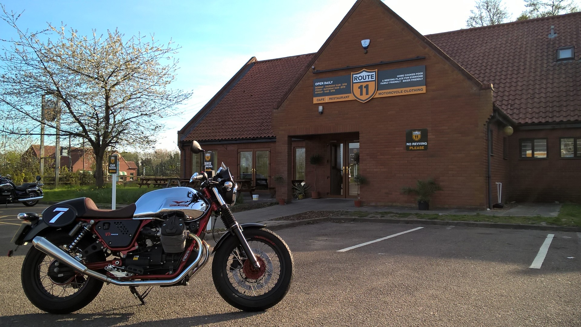 Route 11 | Biker Cafe Guide South East England UK | Devitt