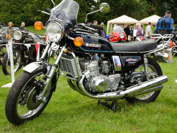Complete Guide to Classic Motorcycles | Classic Bikes Guide | Devitt