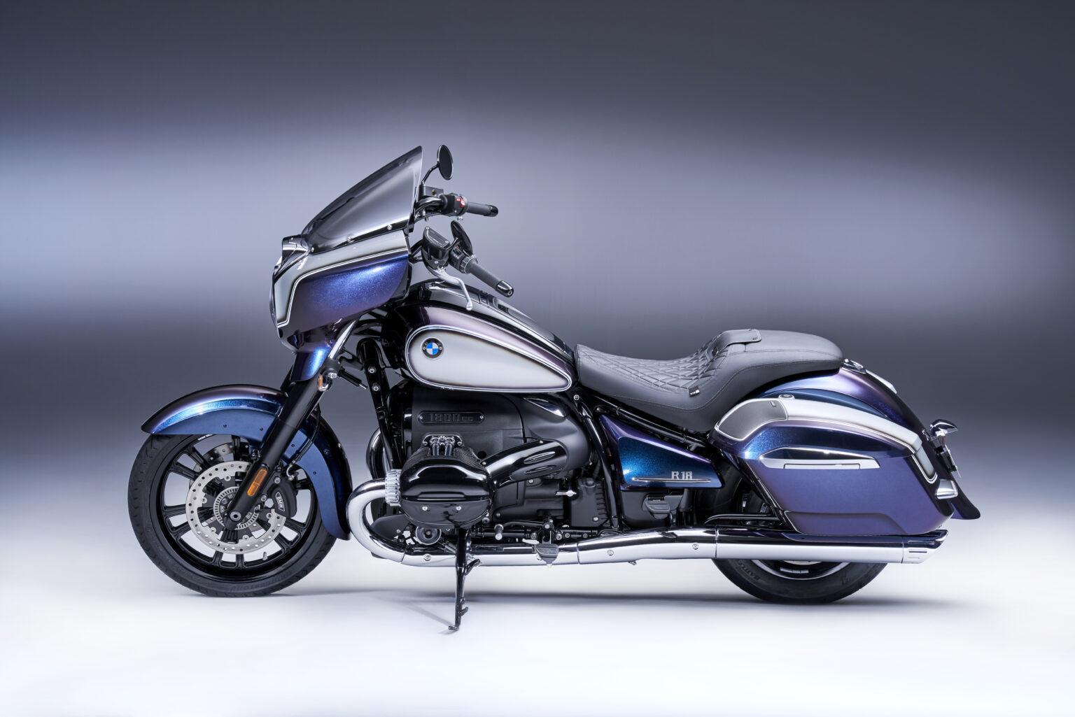 2022 BMW R18 Transcontinental and R18 B Bagger | Devitt