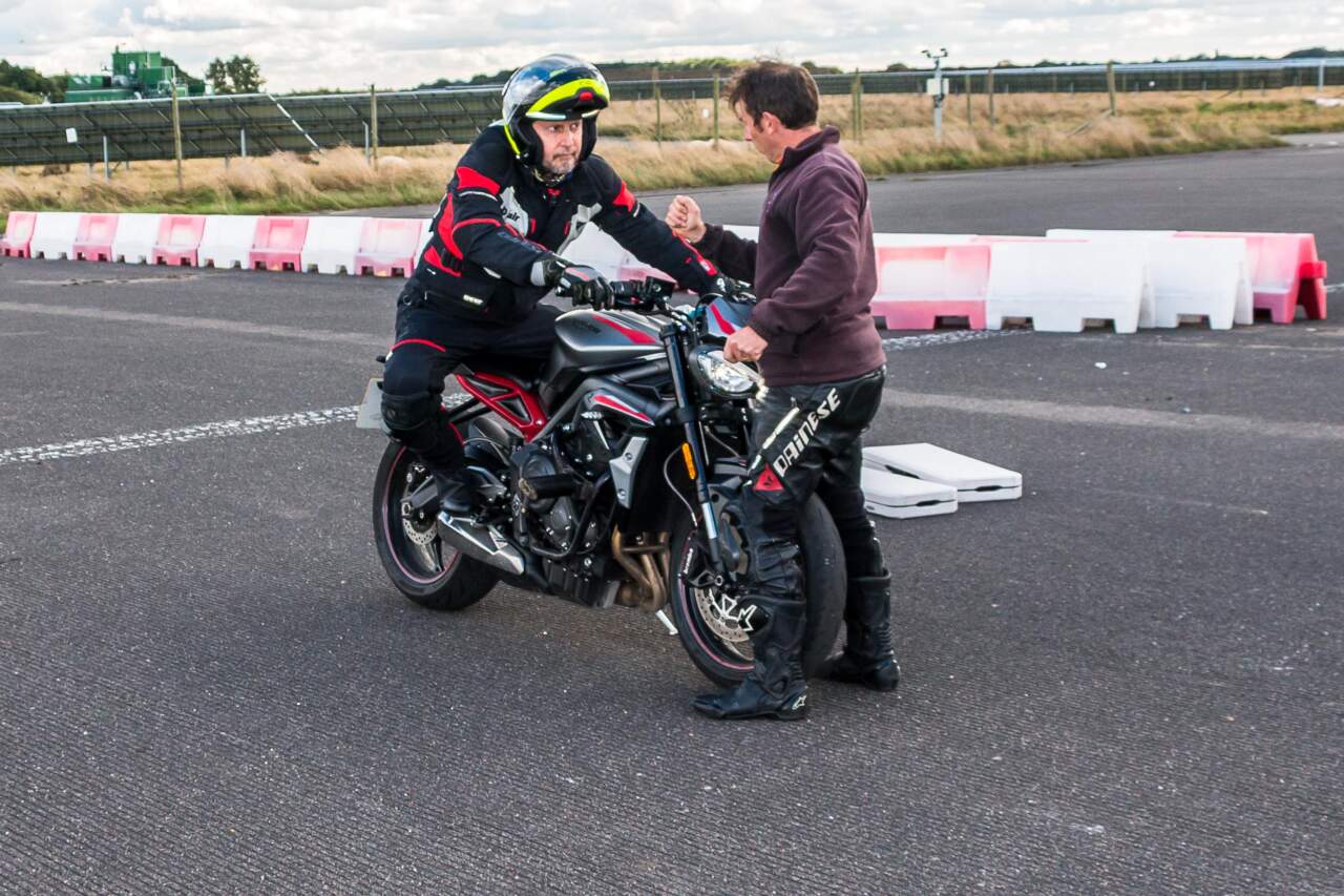 Knee-Down Nirvana: it is legal and what does it achieve?