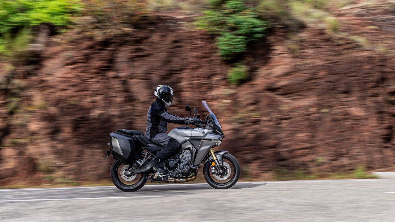 First Look: 2025 Yamaha Tracer 9 range updates | Devitt