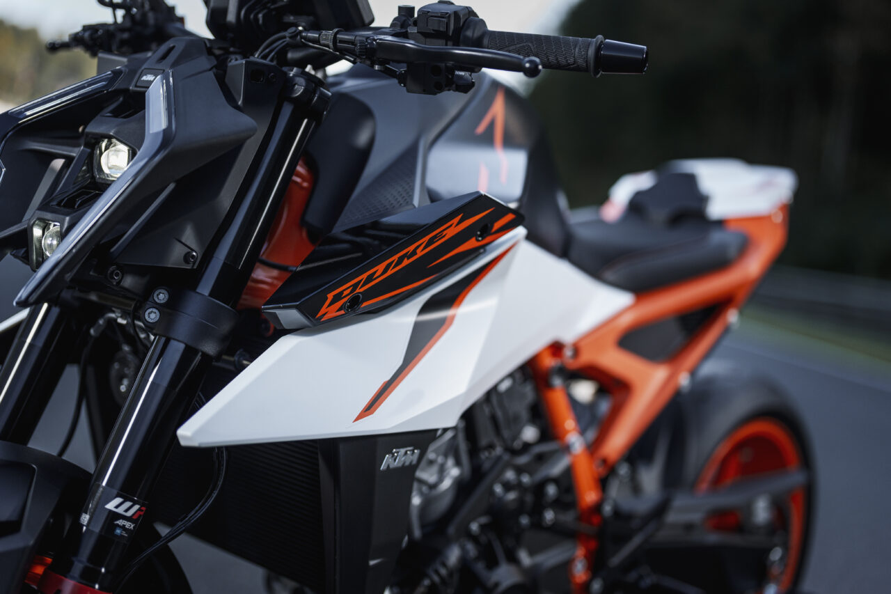 First Look: 2025 KTM 990 Duke R | Devitt Insurance